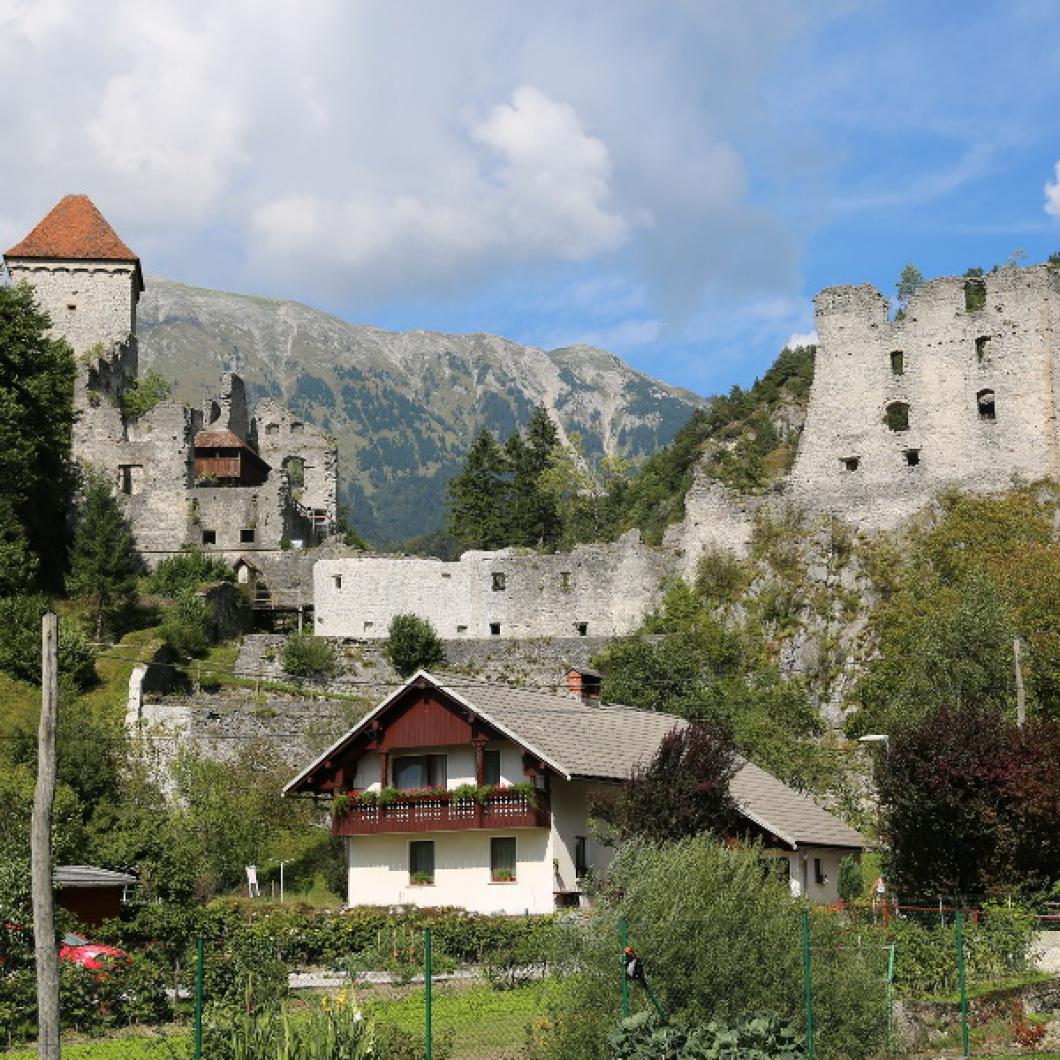 Srednjeveške grajske stavbe v Sloveniji » Ljubljanski grad